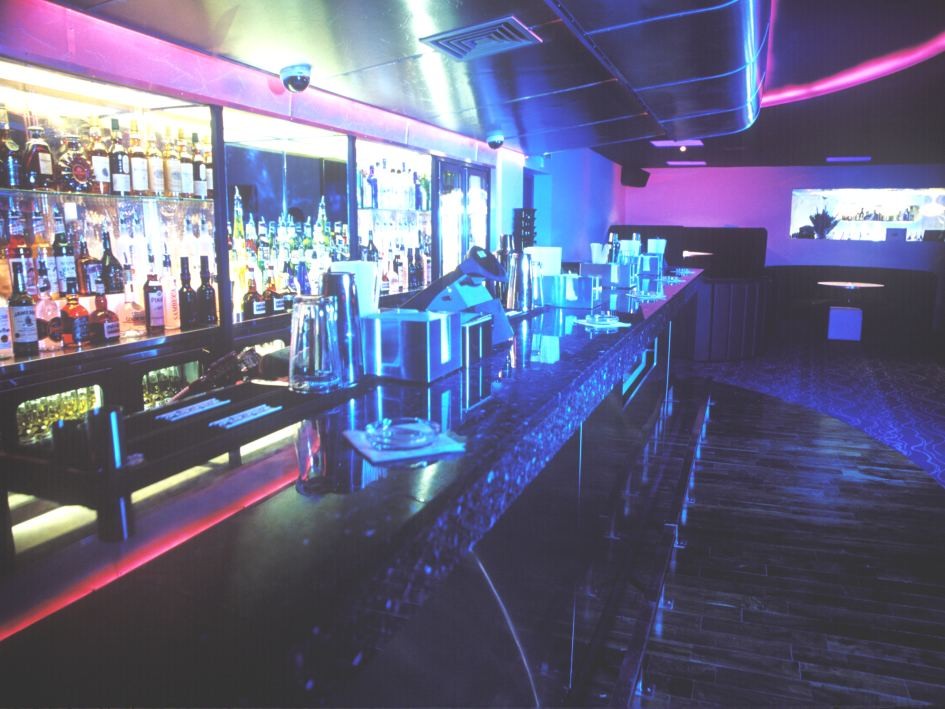 Restaurant and Bar Projects – Proline Architectural Ironmongers